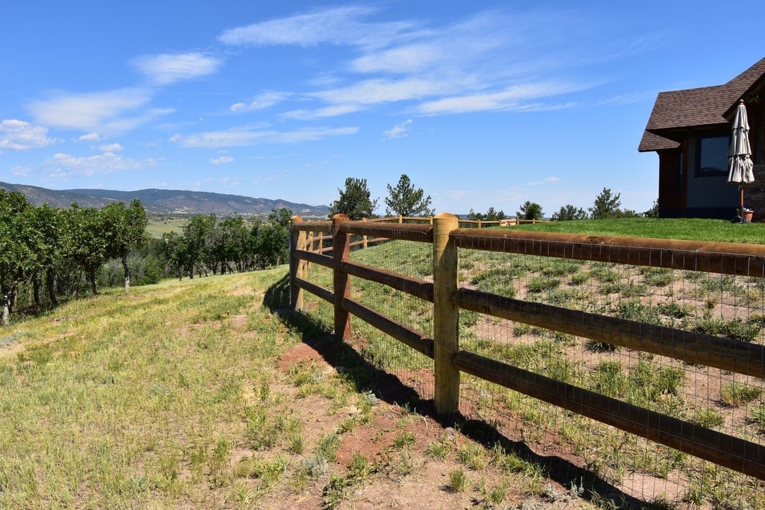 Cedar Fence Pickets & Wholesale Wood Fencing Boards